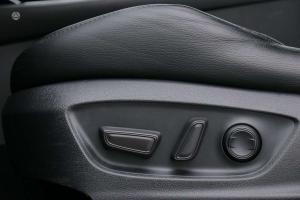 Pelēks Toyota C-HR 2022 Viļņa, ar dzinēja tilpumu 1.80 L un nobraukumu 33 tūkst. km par 25500 €, foto 26 vietnē AUTOMOTO.COM.LV