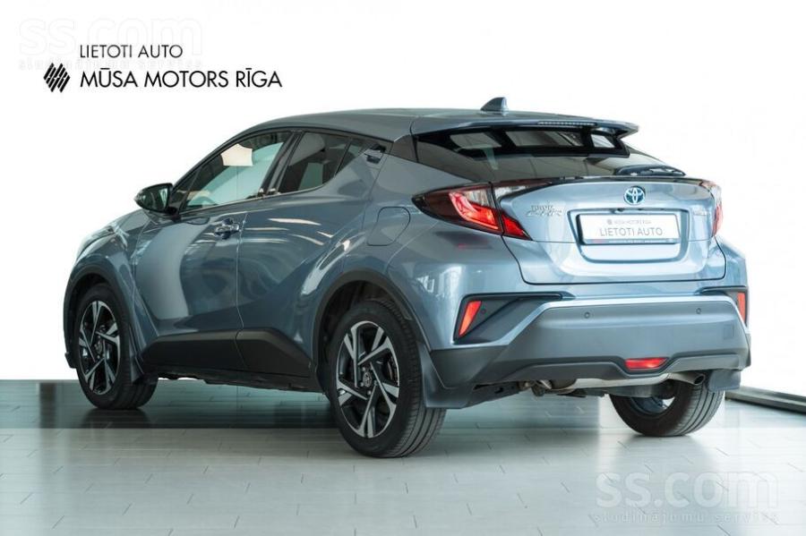 Pelēks Toyota C-HR 2022 Rīga, ar dzinēja tilpumu 1.80 L un nobraukumu 57 tūkst. km par 23900 €, foto 10 vietnē AUTOMOTO.COM.LV