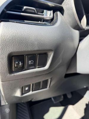 Серый Тойота C-HR 2022 в Паневежис, объемом двигателя 1.80 л и пробегом 99 тыс. км за 19900 €, фото 14 на AUTOMOTO.COM.LV