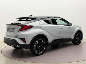 Pelēks Toyota C-HR 2022 Panevēža, ar dzinēja tilpumu 1.80 L un nobraukumu 90 tūkst. km par 24990 €, foto 9 vietnē AUTOMOTO.COM.LV