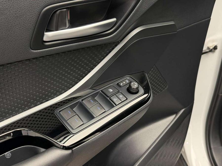 Pelēks Toyota C-HR 2022 Panevēža, ar dzinēja tilpumu 1.80 L un nobraukumu 90 tūkst. km par 24990 €, foto 11 vietnē AUTOMOTO.COM.LV