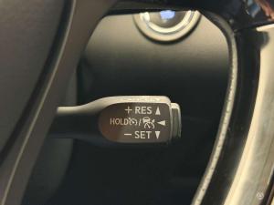 Pelēks Toyota C-HR 2022 Panevēža, ar dzinēja tilpumu 1.80 L un nobraukumu 90 tūkst. km par 24990 €, foto 23 vietnē AUTOMOTO.COM.LV
