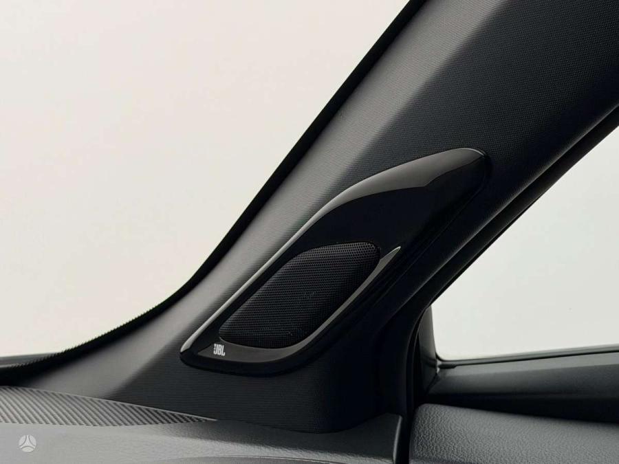 Pelēks Toyota C-HR 2022 Panevēža, ar dzinēja tilpumu 1.80 L un nobraukumu 90 tūkst. km par 24990 €, foto 32 vietnē AUTOMOTO.COM.LV