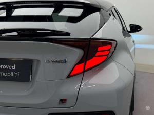 Pelēks Toyota C-HR 2022 Panevēža, ar dzinēja tilpumu 1.80 L un nobraukumu 90 tūkst. km par 24990 €, foto 40 vietnē AUTOMOTO.COM.LV