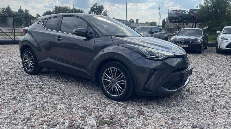 Серый Тойота C-HR 2022 в Каунас, объемом двигателя 1.80 л и пробегом 90 тыс. км за 20900 €, фото 4 на AUTOMOTO.COM.LV
