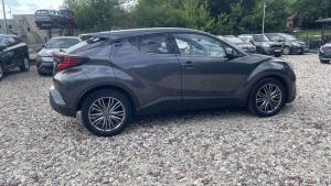 Серый Тойота C-HR 2022 в Каунас, объемом двигателя 1.80 л и пробегом 90 тыс. км за 20900 €, фото 5 на AUTOMOTO.COM.LV