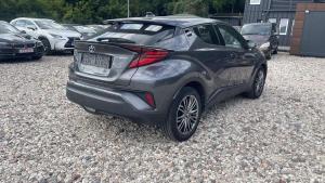 Серый Тойота C-HR 2022 в Каунас, объемом двигателя 1.80 л и пробегом 90 тыс. км за 20900 €, фото 6 на AUTOMOTO.COM.LV