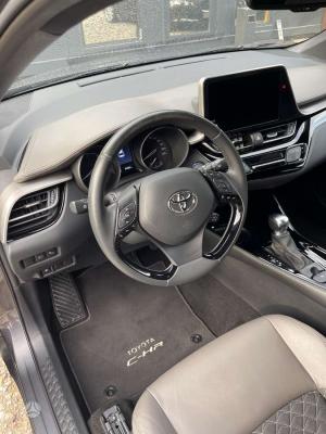 Серый Тойота C-HR 2022 в Каунас, объемом двигателя 1.80 л и пробегом 90 тыс. км за 20900 €, фото 12 на AUTOMOTO.COM.LV