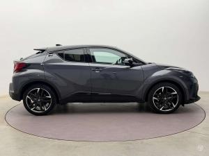 Серый Тойота C-HR 2022 в Паневежис, объемом двигателя 1.99 л и пробегом 102 тыс. км за 25390 €, фото 5 на AUTOMOTO.COM.LV