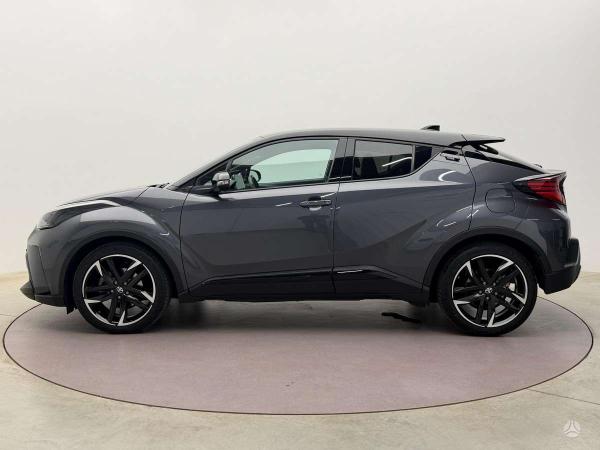 Серый Тойота C-HR 2022 в Паневежис, объемом двигателя 1.99 л и пробегом 102 тыс. км за 25390 €, фото 5 на AUTOMOTO.COM.LV