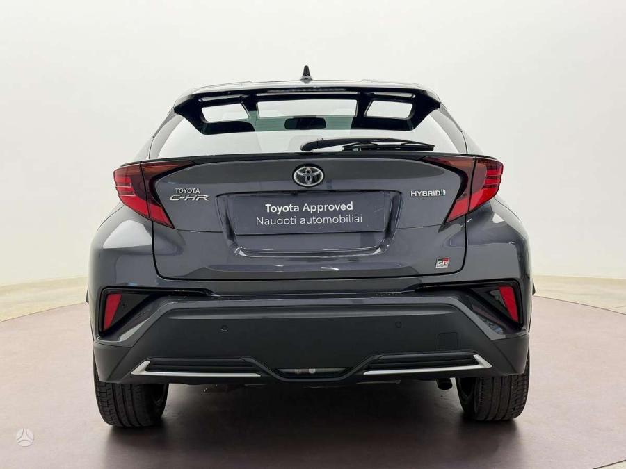 Серый Тойота C-HR 2022 в Паневежис, объемом двигателя 1.99 л и пробегом 102 тыс. км за 25390 €, фото 8 на AUTOMOTO.COM.LV