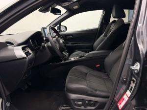 Серый Тойота C-HR 2022 в Паневежис, объемом двигателя 1.99 л и пробегом 102 тыс. км за 25390 €, фото 10 на AUTOMOTO.COM.LV