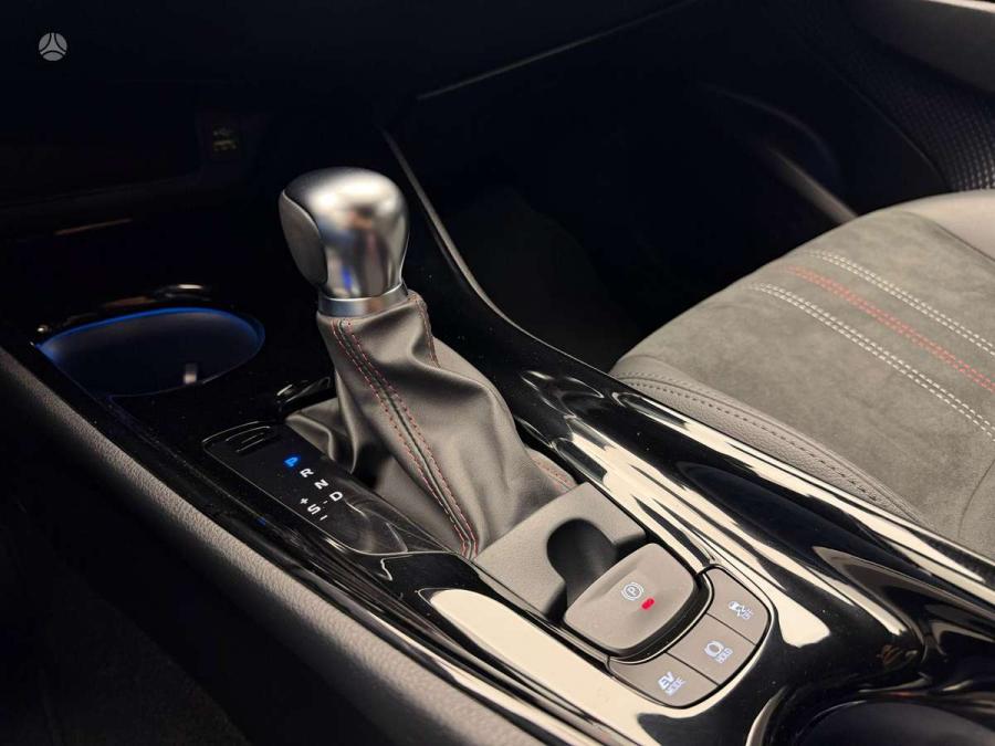 Серый Тойота C-HR 2022 в Паневежис, объемом двигателя 1.99 л и пробегом 102 тыс. км за 25390 €, фото 34 на AUTOMOTO.COM.LV