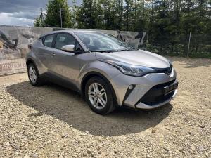 Grey Toyota C-HR 2022 in Kaunas, with an engine capacity of 1.80 L and mileage of 63 thousand km for 19999 €, photo 3 on AUTOMOTO.COM.LV