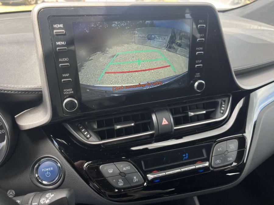 Grey Toyota C-HR 2022 in Kaunas, with an engine capacity of 1.80 L and mileage of 63 thousand km for 19999 €, photo 12 on AUTOMOTO.COM.LV