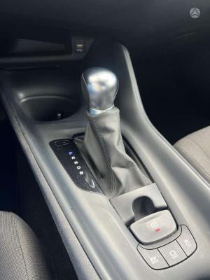 Grey Toyota C-HR 2022 in Kaunas, with an engine capacity of 1.80 L and mileage of 63 thousand km for 19999 €, photo 14 on AUTOMOTO.COM.LV