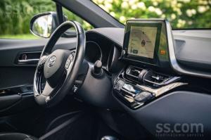 Серый Тойота C-HR 2022 в Рига, объемом двигателя 1.80 л и пробегом 47 тыс. км за 22990 €, фото 12 на AUTOMOTO.COM.LV
