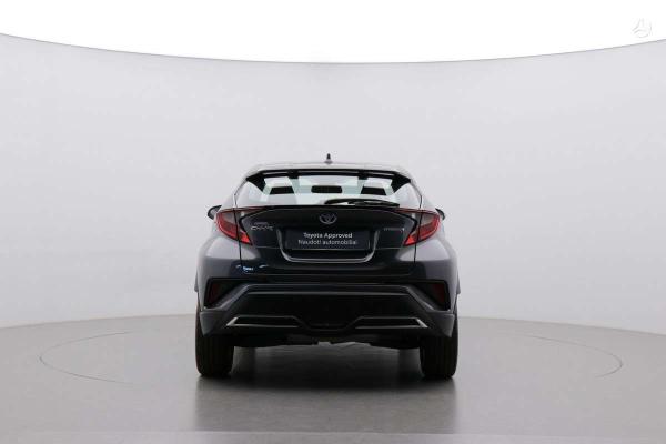 Серый Тойота C-HR 2022 в Вильнюс, объемом двигателя 1.99 л и пробегом 104 тыс. км за 23900 €, фото 6 на AUTOMOTO.COM.LV