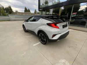 Grey Toyota C-HR 2022 in Vilnius, with an engine capacity of 1.99 L and mileage of 66 thousand km for 24950 €, photo 5 on AUTOMOTO.COM.LV