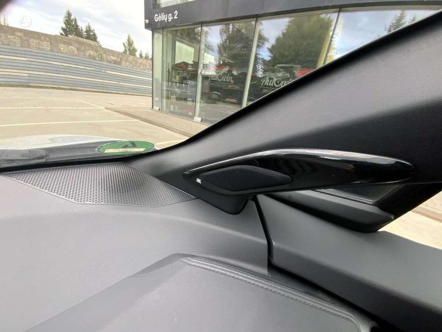Grey Toyota C-HR 2022 in Vilnius, with an engine capacity of 1.99 L and mileage of 66 thousand km for 24950 €, photo 26 on AUTOMOTO.COM.LV