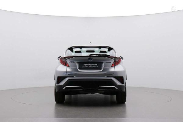Серый Тойота C-HR 2022 в Вильнюс, объемом двигателя 2.00 л и пробегом 112 тыс. км за 24900 €, фото 6 на AUTOMOTO.COM.LV