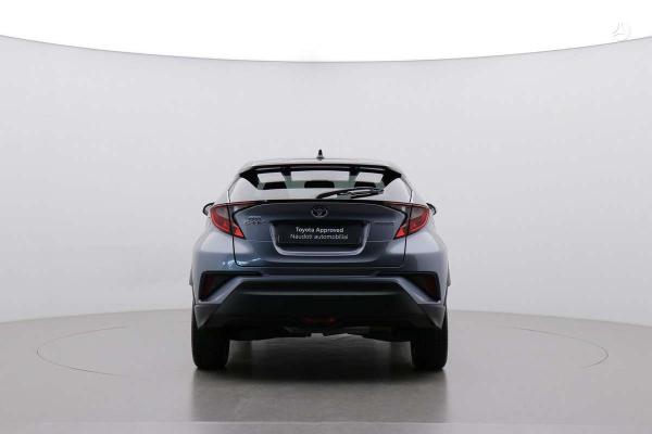 Серый Тойота C-HR 2022 в Вильнюс, объемом двигателя 1.80 л и пробегом 63 тыс. км за 23900 €, фото 6 на AUTOMOTO.COM.LV