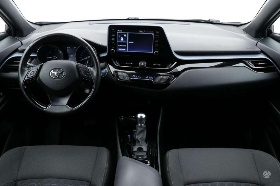 Серый Тойота C-HR 2022 в Вильнюс, объемом двигателя 1.80 л и пробегом 63 тыс. км за 23900 €, фото 8 на AUTOMOTO.COM.LV