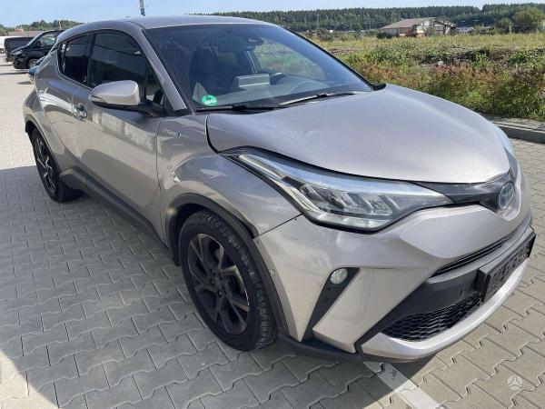 Grey Toyota C-HR 2022 in Vilnius, with an engine capacity of 2.00 L and mileage of 130 thousand km for 12999 €, photo 10 on AUTOMOTO.COM.LV
