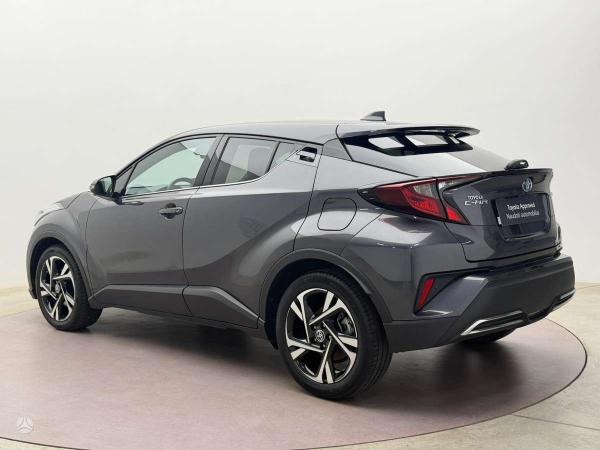 Серый Тойота C-HR 2022 в Паневежис, объемом двигателя 1.99 л и пробегом 94 тыс. км за 22790 €, фото 7 на AUTOMOTO.COM.LV