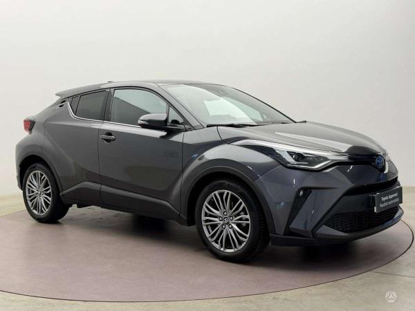 Pelēks Toyota C-HR 2022 Panevēža, ar dzinēja tilpumu 1.80 L un nobraukumu 79 tūkst. km par 23990 €, foto 4 vietnē AUTOMOTO.COM.LV