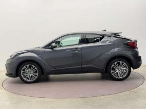 Серый Тойота C-HR 2022 в Паневежис, объемом двигателя 1.80 л и пробегом 79 тыс. км за 23990 €, фото 6 на AUTOMOTO.COM.LV
