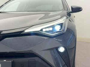 Серый Тойота C-HR 2022 в Паневежис, объемом двигателя 1.80 л и пробегом 79 тыс. км за 23990 €, фото 36 на AUTOMOTO.COM.LV
