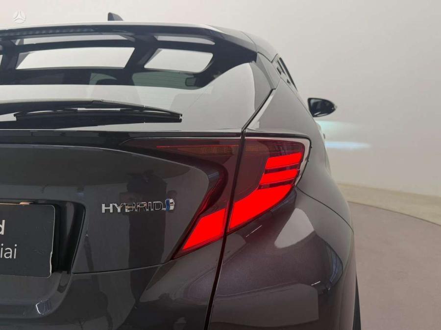 Серый Тойота C-HR 2022 в Паневежис, объемом двигателя 1.80 л и пробегом 79 тыс. км за 23990 €, фото 39 на AUTOMOTO.COM.LV