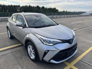 Серый Тойота C-HR 2022 в Вильнюс, объемом двигателя 1.80 л и пробегом 74 тыс. км за 20500 €, фото  на AUTOMOTO.COM.LV