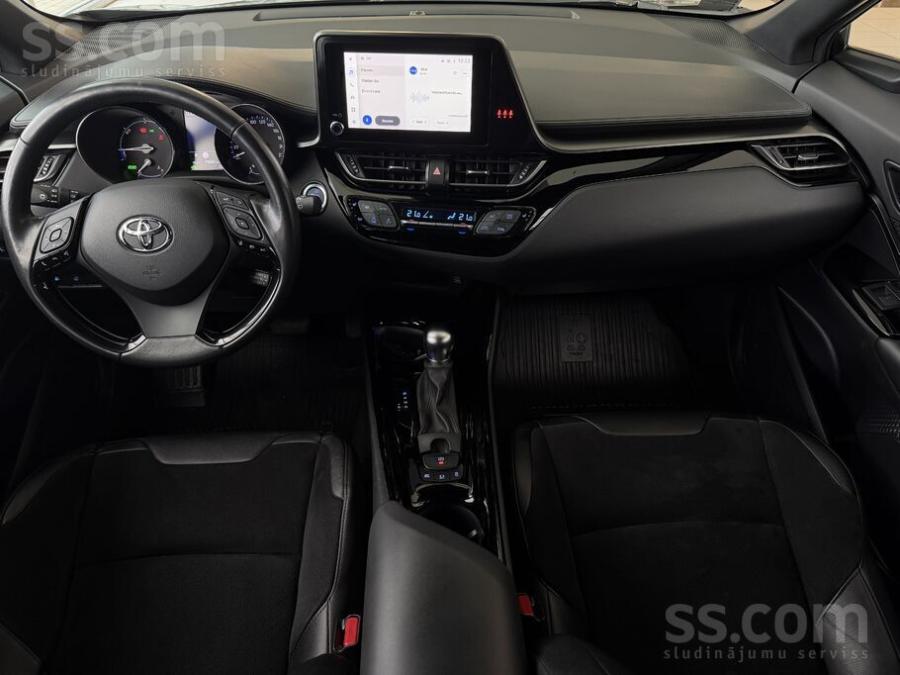 Серый Тойота C-HR 2022 в Рига, объемом двигателя 2.00 л и пробегом 75 тыс. км за 24500 €, фото 16 на AUTOMOTO.COM.LV