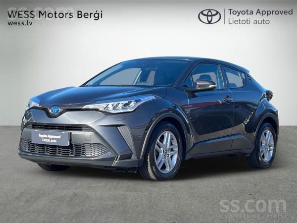 Grey Toyota C-HR 2022 in Riga, with an engine capacity of 1.80 L and mileage of 49 thousand km for 21490 €, photo 1 on AUTOMOTO.COM.LV