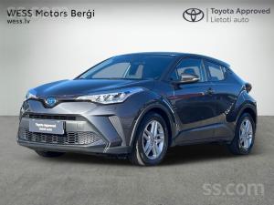 Серый Тойота C-HR 2022 в Рига, объемом двигателя 1.80 л и пробегом 49 тыс. км за 21490 €, фото 1 на AUTOMOTO.COM.LV