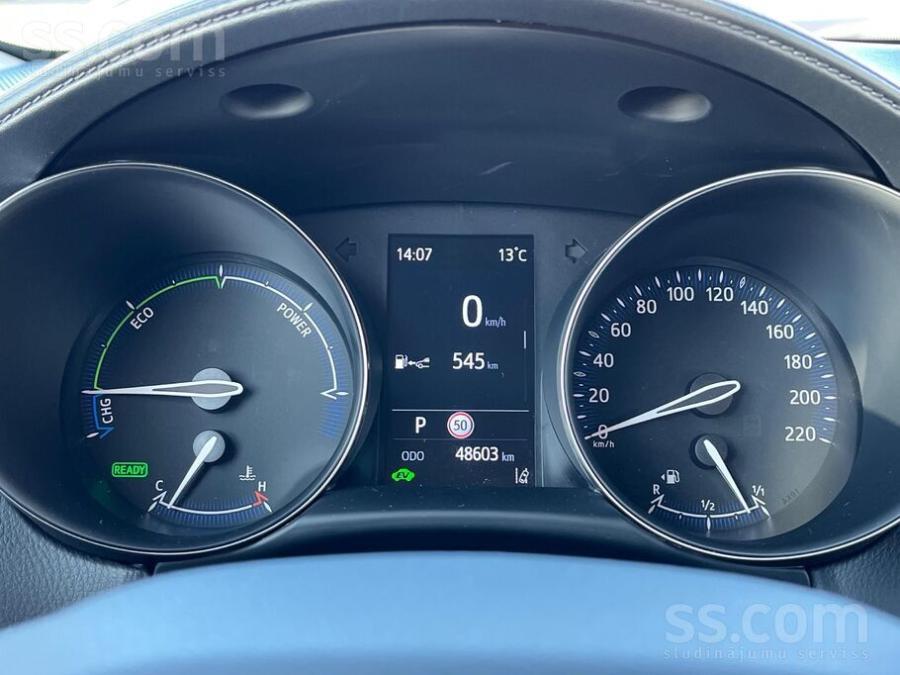 Серый Тойота C-HR 2022 в Рига, объемом двигателя 1.80 л и пробегом 49 тыс. км за 21490 €, фото 14 на AUTOMOTO.COM.LV