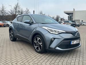 Серый Тойота C-HR 2023 в Лиепая, объемом двигателя 1.80 л и пробегом 50 тыс. км за 23400 €, фото 4 на AUTOMOTO.COM.LV
