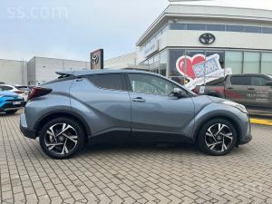Серый Тойота C-HR 2023 в Лиепая, объемом двигателя 1.80 л и пробегом 50 тыс. км за 23400 €, фото 5 на AUTOMOTO.COM.LV