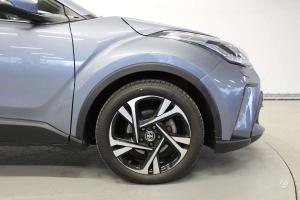 Grey Toyota C-HR 2023 in Kaunas, with an engine capacity of 1.80 L and mileage of 29 thousand km for 25500 €, photo 15 on AUTOMOTO.COM.LV