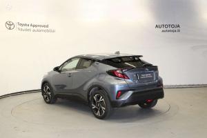 Grey Toyota C-HR 2023 in Kaunas, with an engine capacity of 1.80 L and mileage of 29 thousand km for 25500 €, photo 17 on AUTOMOTO.COM.LV