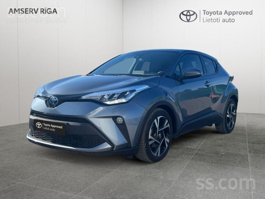 Серый Тойота C-HR 2023 в Рига, объемом двигателя 1.80 л и пробегом 49 тыс. км за 24900 €, фото 1 на AUTOMOTO.COM.LV