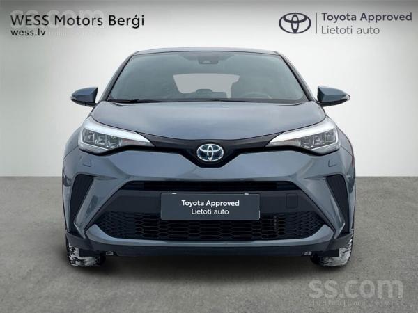 Pelēks Toyota C-HR 2023 Rīga, ar dzinēja tilpumu 1.80 L un nobraukumu 62 tūkst. km par 21990 €, foto 5 vietnē AUTOMOTO.COM.LV