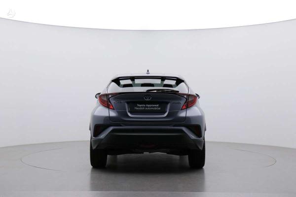 Pelēks Toyota C-HR 2023 Viļņa, ar dzinēja tilpumu 1.80 L un nobraukumu 59 tūkst. km par 22900 €, foto 4 vietnē AUTOMOTO.COM.LV