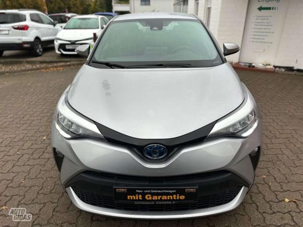 Grey Toyota C-HR 2023 in Kaunas, with an engine capacity of 1.80 L and mileage of 26 thousand km for 25825 €, photo 7 on AUTOMOTO.COM.LV