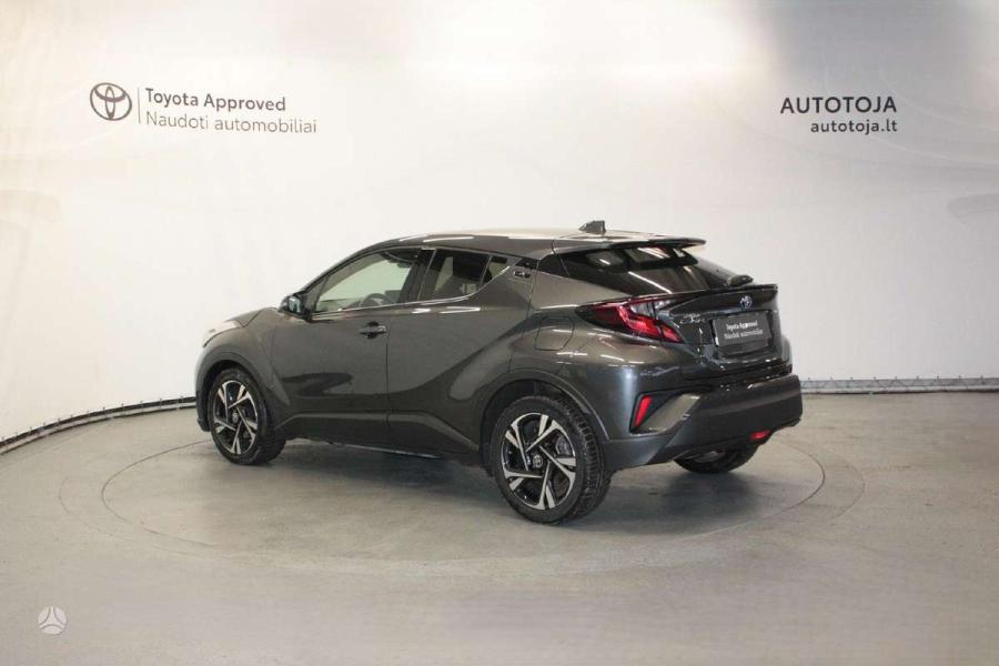 Pelēks Toyota C-HR 2023 Kauņa, ar dzinēja tilpumu 1.80 L un nobraukumu 52 tūkst. km par 23500 €, foto 17 vietnē AUTOMOTO.COM.LV