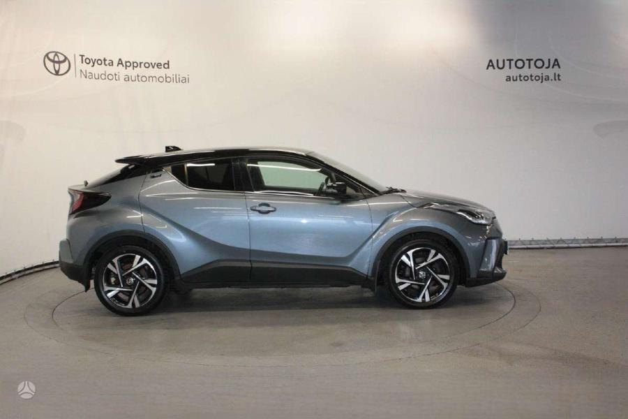 Grey Toyota C-HR 2023 in Kaunas, with an engine capacity of 1.80 L and mileage of 156 thousand km for 21900 €, photo 16 on AUTOMOTO.COM.LV