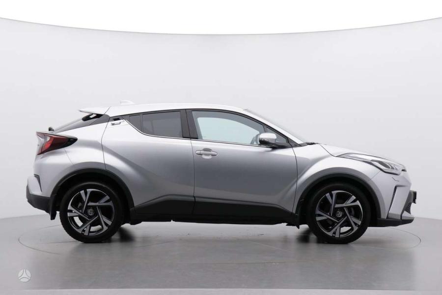 Серый Тойота C-HR 2023 в Вильнюс, объемом двигателя 1.80 л и пробегом 60 тыс. км за 22900 €, фото 17 на AUTOMOTO.COM.LV
