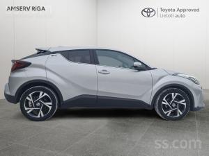 Pelēks Toyota C-HR 2023 Rīga, ar dzinēja tilpumu 1.80 L un nobraukumu 50 tūkst. km par 22900 €, foto 7 vietnē AUTOMOTO.COM.LV